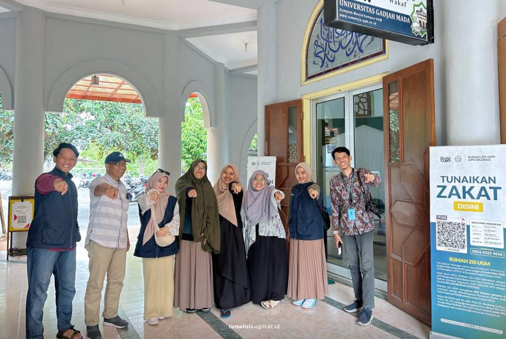 Mengenal Lebih Jauh UPZ Kampus Pertama di Indonesia, UPZ PT. Pupuk ...